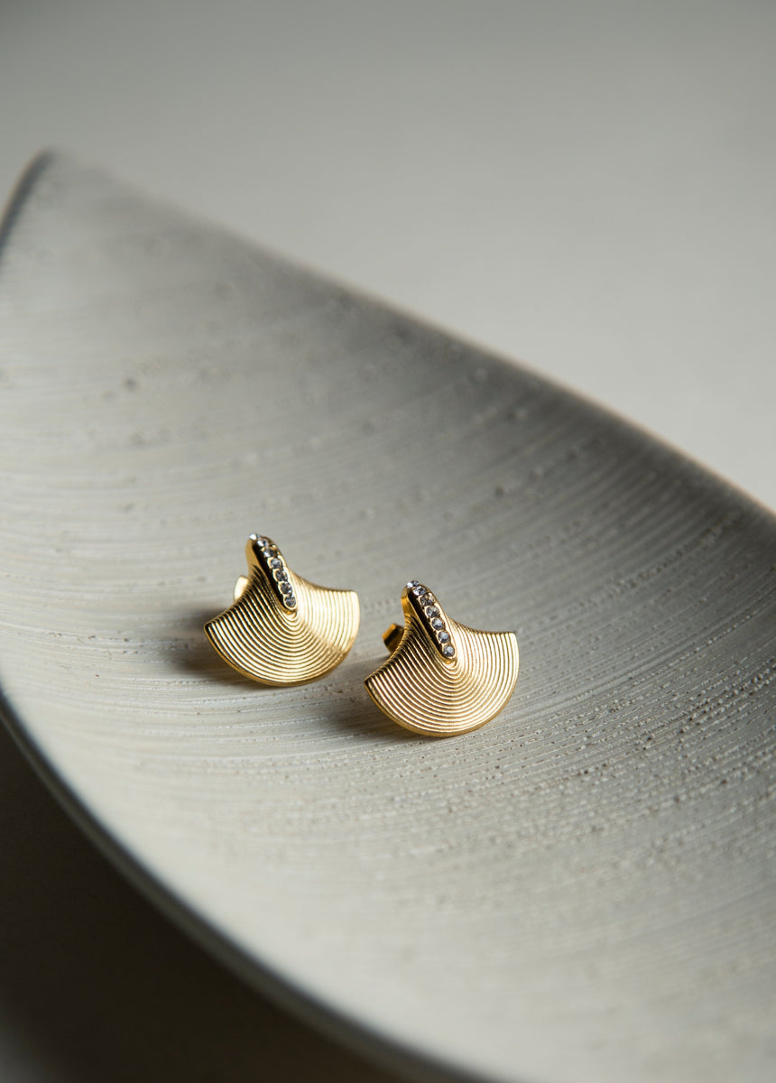 Onda Studs – RUMICHI