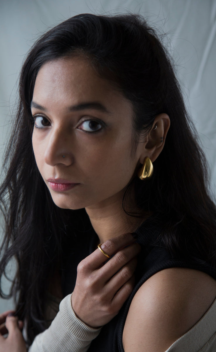 Varro Studs (Gold) – RUMICHI