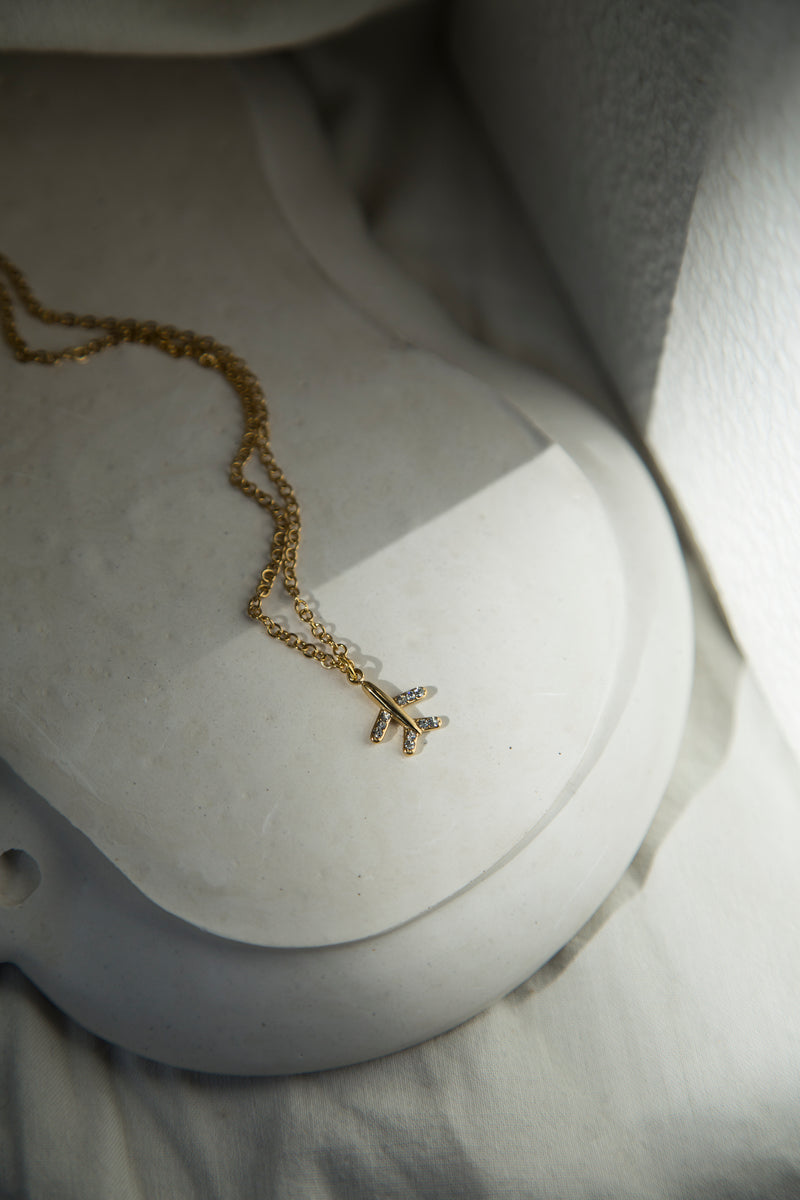 Fly Necklace – RUMICHI