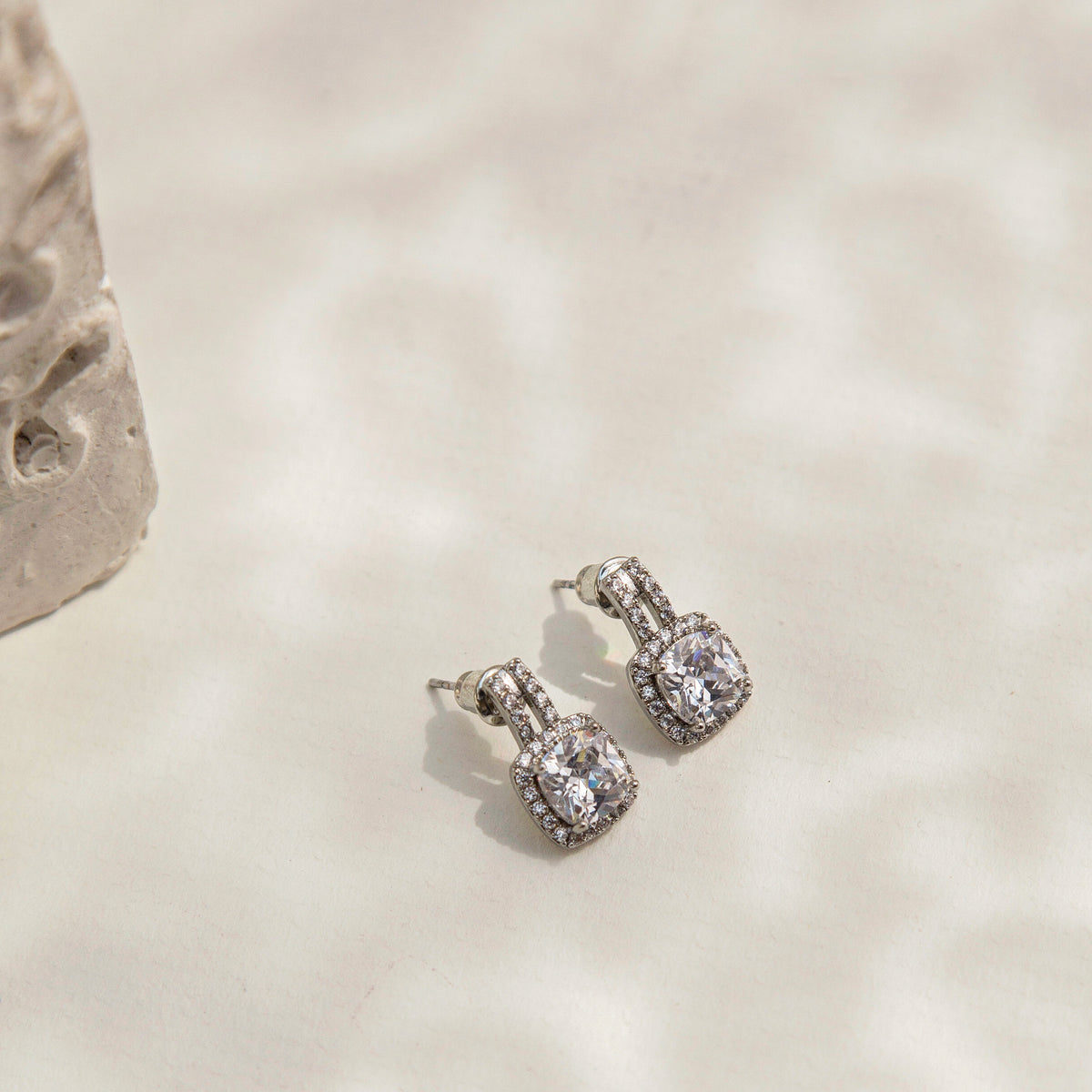 Numa Studs – RUMICHI