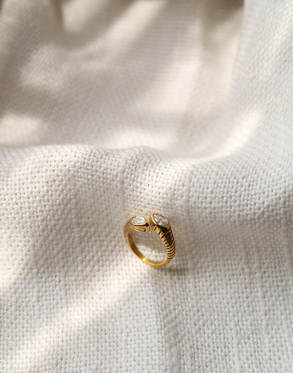 Jules Ring (Silver Stone) – RUMICHI