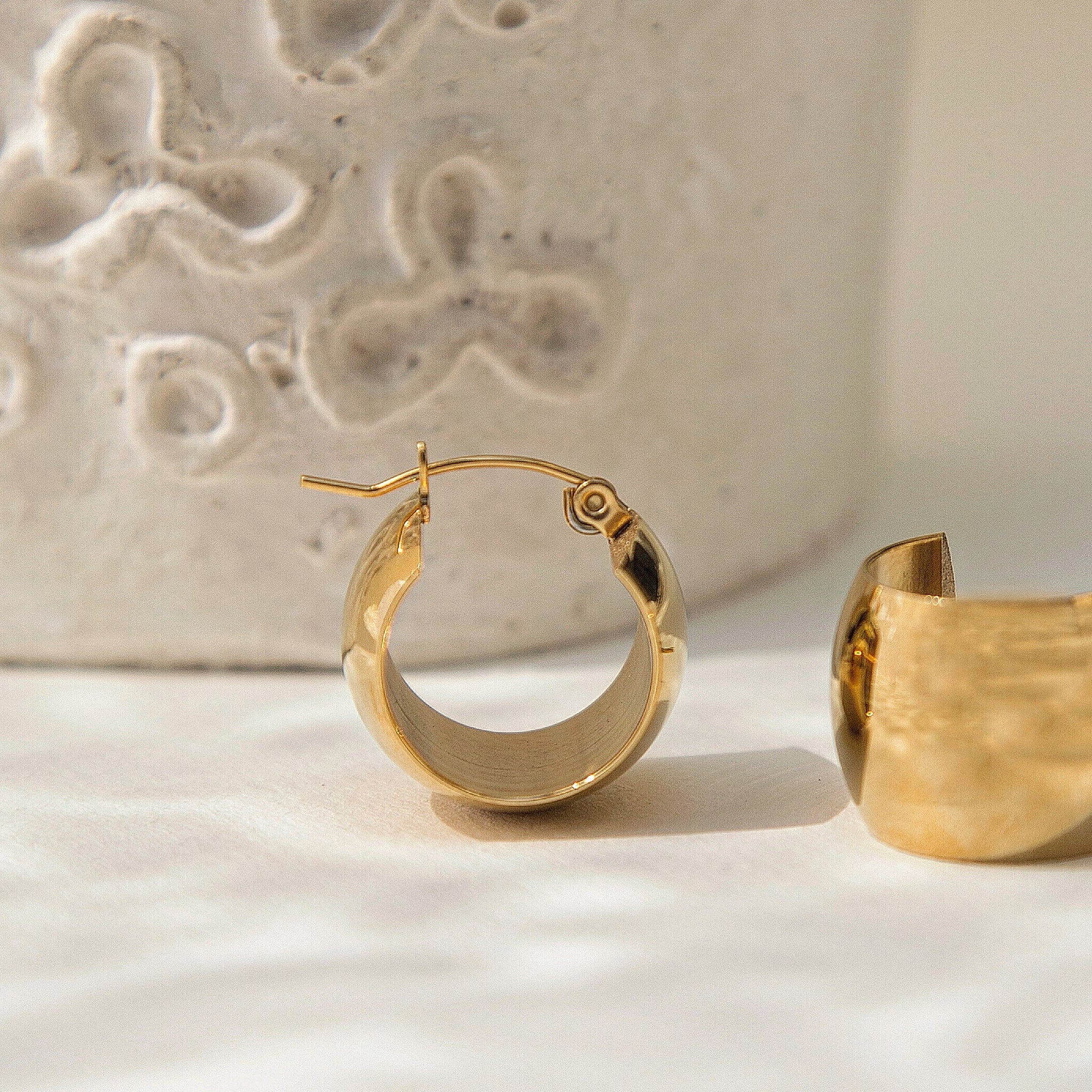 The Bombshell Earrings – RUMICHI